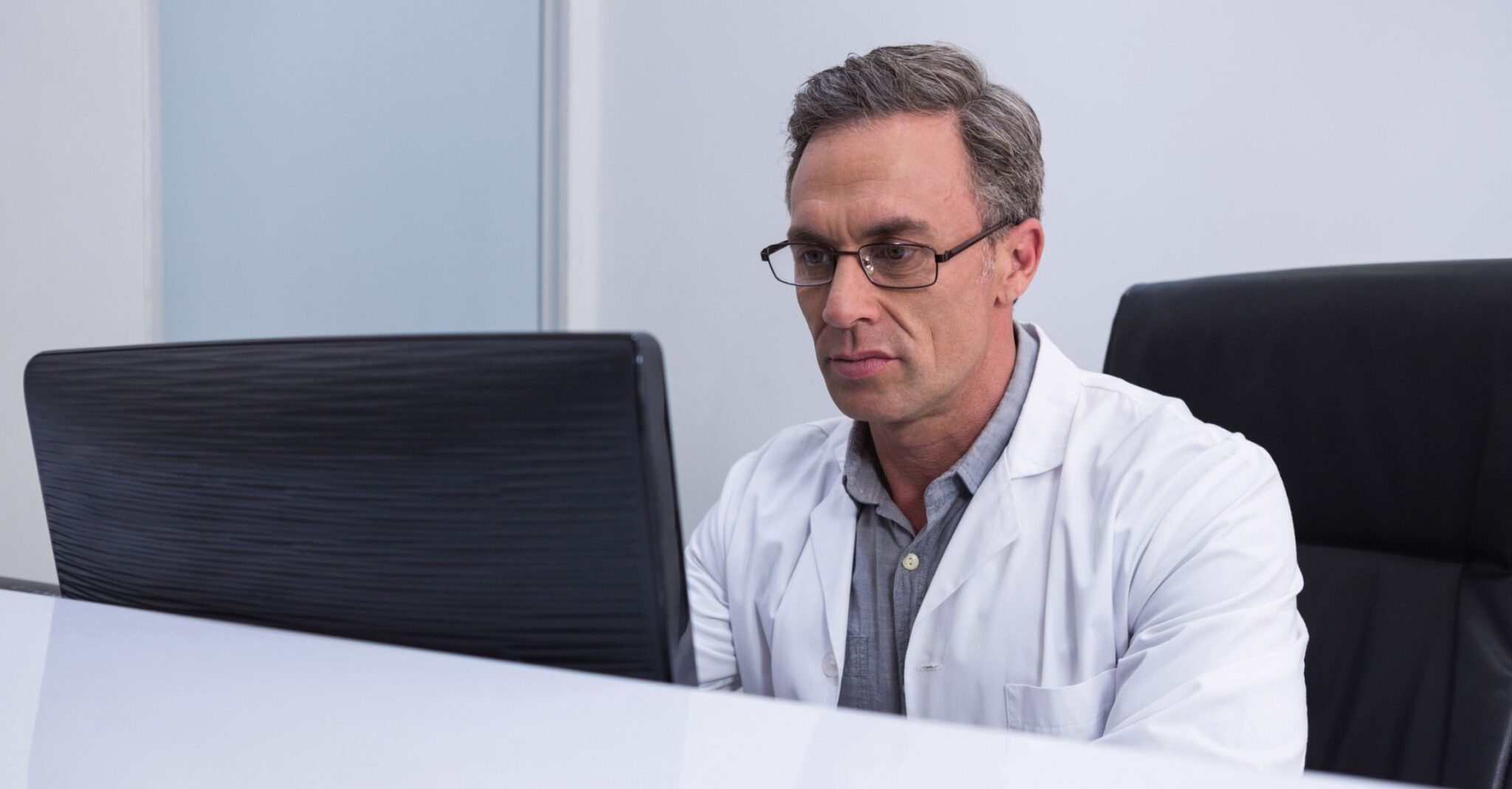 Aligneurs transparents SureSmile®: Dentsply Sirona introduit SureSmile ...